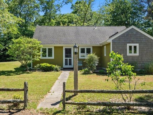 66 Indian Trl, Dennis, MA 02639