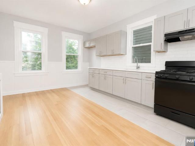 66 Isabella Avenue