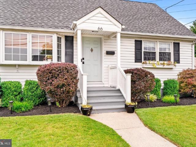 66 Kenwood Terrace