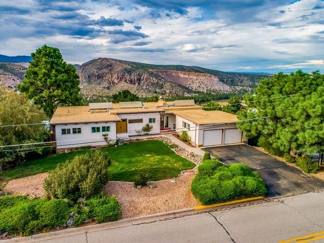 66 Loma Del Escolar St, Los Alamos, NM 87544