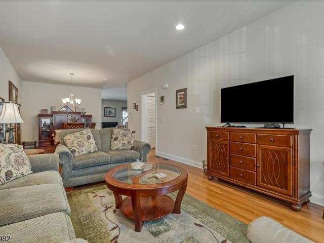 66 Mara Blvd