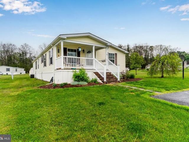 66 Meadowview Dr, New Bloomfield, PA 17068