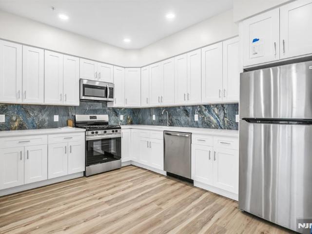 66 Mount Prospect Avenue # 2