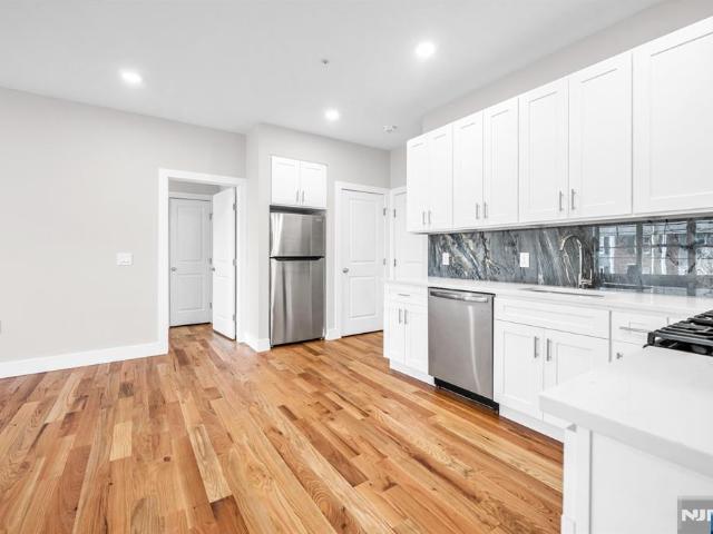 66 Mount Prospect Avenue # 4