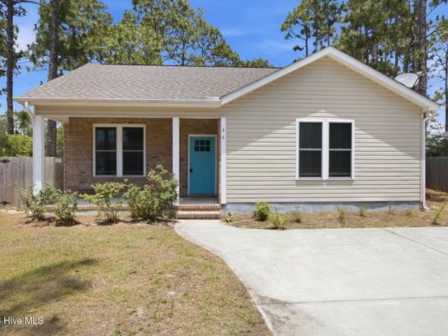66 N Shelby Rd, Southport, NC 28461