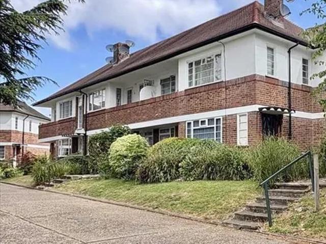66 Nether Street, London, N12 7NP, United Kingdom | 2 bed house for rent #168182495 | Rentberry