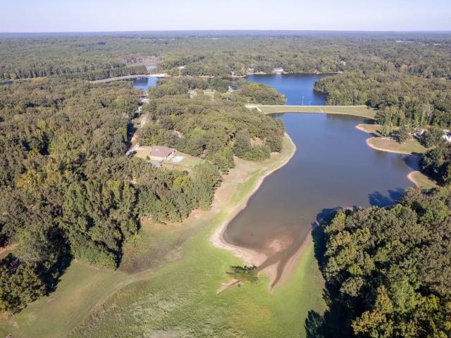 66 Northshore Dr