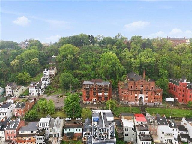 66 Pius St Apt L101, Pittsburgh, PA 15203