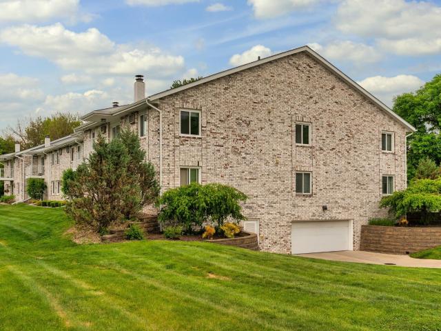 66 Ponwood Circle