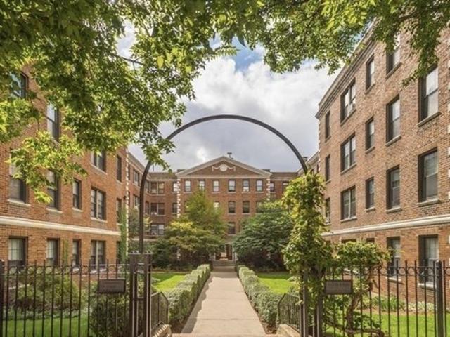 66 Queensberry St Apt 221, Boston, MA 02215