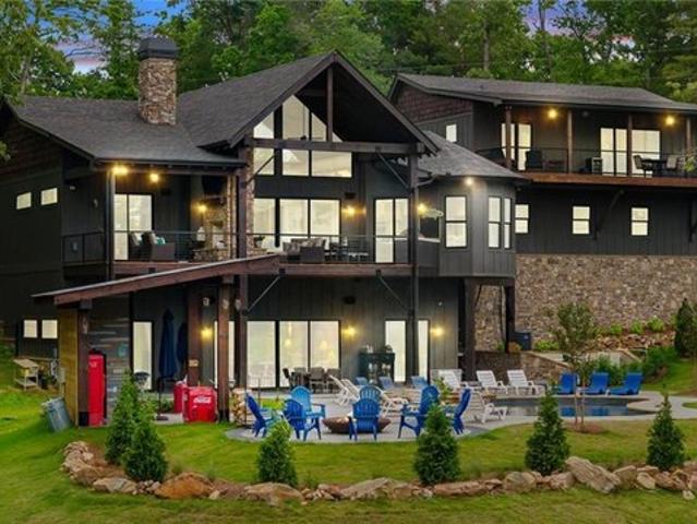 66 Rome Pt, Blue Ridge, GA 30513