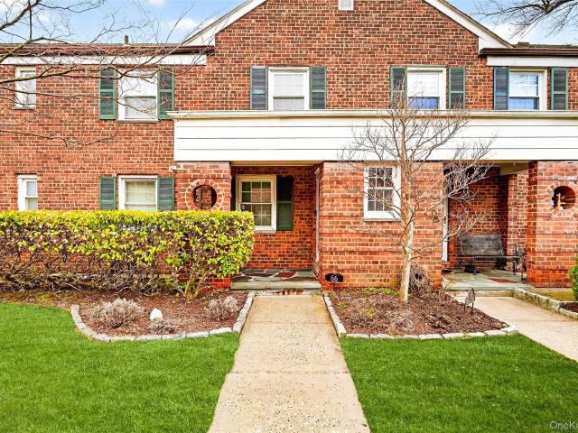 66 Robins Crescent 66