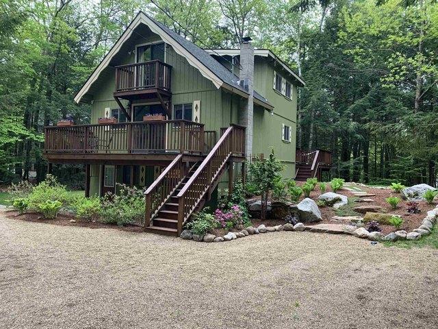 66 Saint Gallen St, Moultonborough, NH 03254