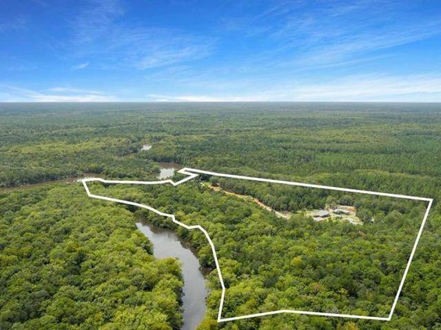 66 Sawmill Rd, Bruce, FL 32455