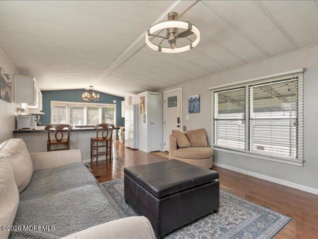66 Shorehaven