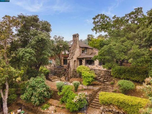 66 Stonecastle Ct, Alamo, CA 94507