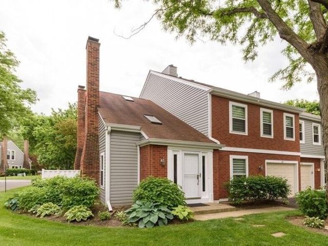 66 Stonington Dr S Unit 114, Palatine, IL 60074