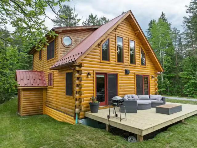 66 STATION ST, LAKE PLACID, NY 12946 Single Family Residence F.
