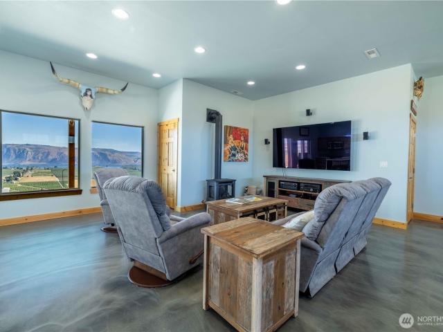 66 Sugrloaf Rd
