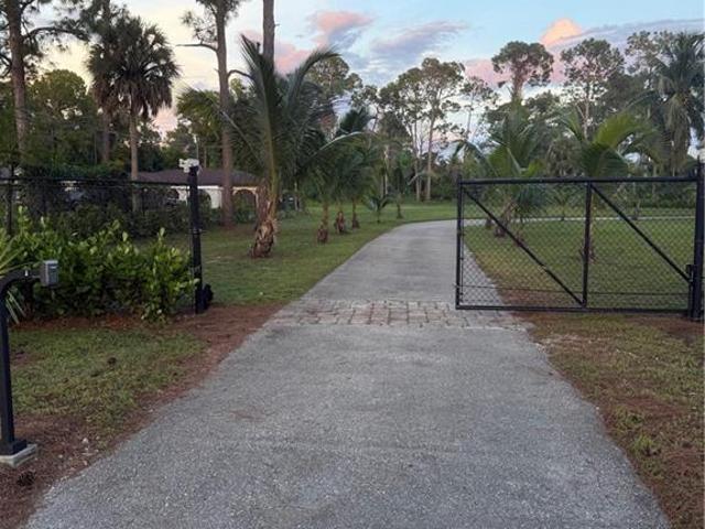 66th St SW, Naples, FL 34105 | MLS #225071 | Compass