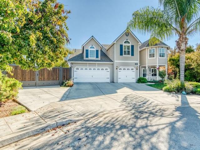 6704 N Lola Ave, Fresno, CA 93722