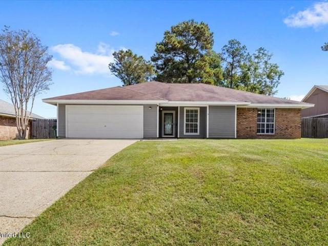 6704 Post Oak Dr, Ocean Springs, MS 39564