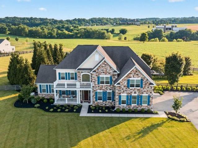 6704 Senecca Ln, Sykesville, MD 21784