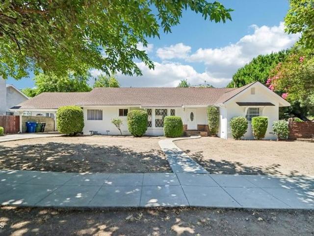 6704 Shadygrove St, Los Angeles, CA 91042