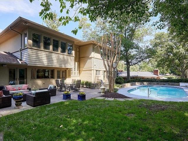 6704 Tulip Hill Ter, Bethesda, MD 20816