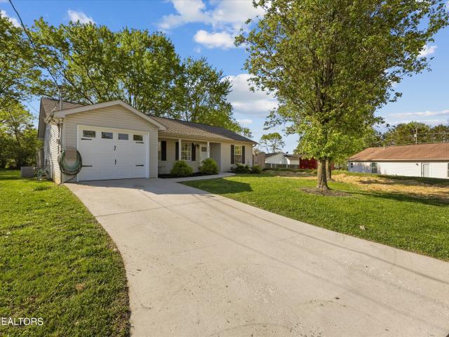 6704 Tim Bennett Lane