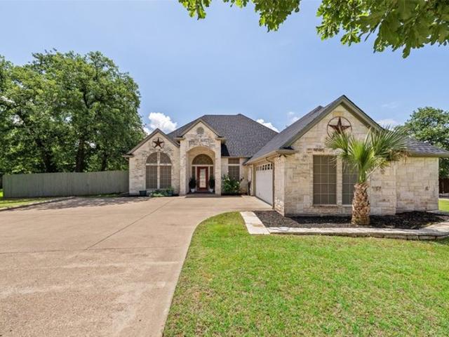 6705 Forest Oaks Ct, Granbury, TX 76049
