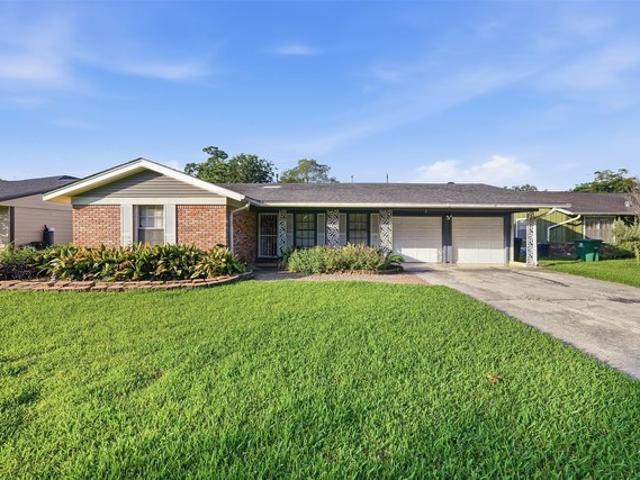 6705 Roos Rd, Houston, TX 77074