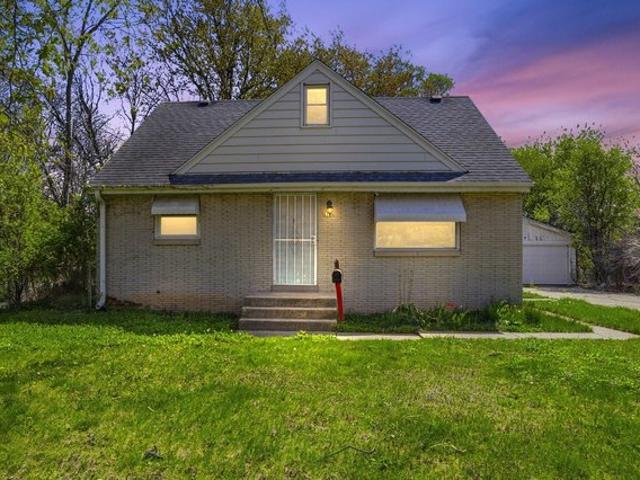 6706 N 54th St, Milwaukee, WI 53223