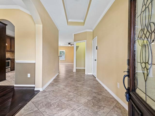 6706 Albion Cresent Drive