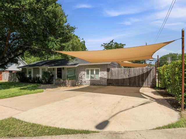 6706 Isabelle Dr