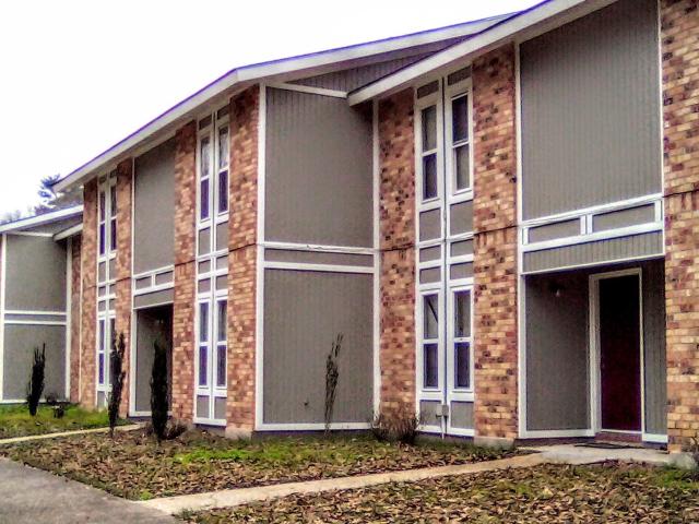 6707 Morgan Rd 2 beds, 1 full bath