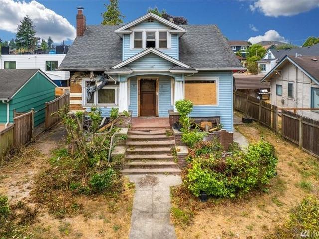 6707 Aurora Ave N, Seattle, WA 98103
