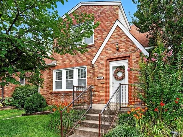 6707 Arthur Ave, Saint Louis, MO 63139