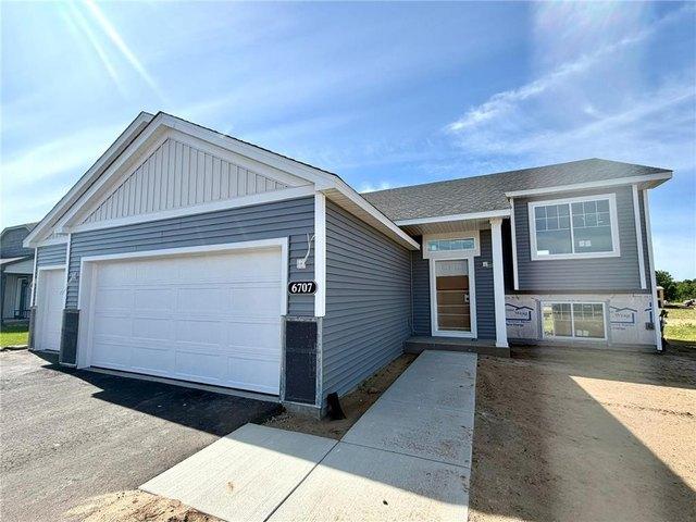 6707 th St, North Branch, MN 55056