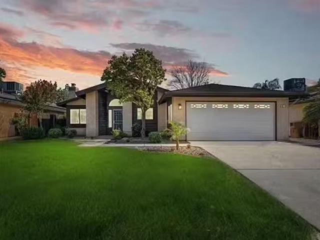 6708 Plaquemines Dr, Bakersfield, CA 93309