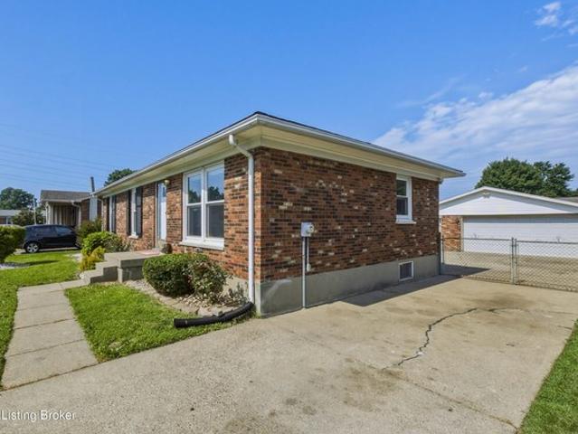 6708 Tamarind Ct, Louisville, KY 40219