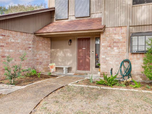 6709 Oakgate Drive