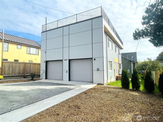 6709 Aurora Avenue