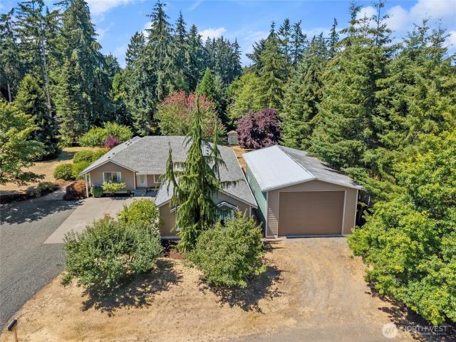 6709 Appletree Lane