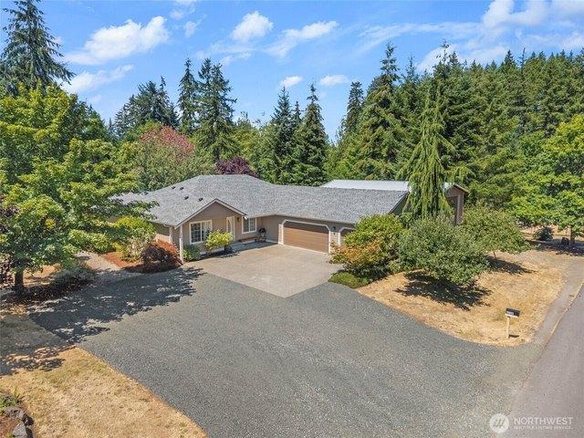 6709 Appletree Ln NE, Olympia, WA 98506