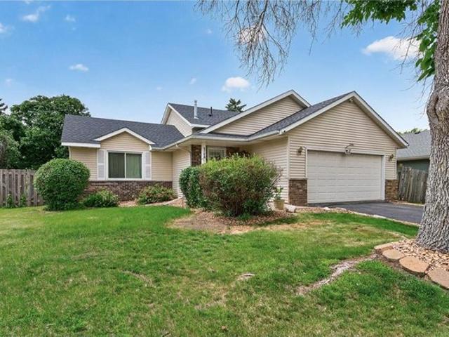 6709 Brunswick Ave N, Brooklyn Park, MN 55429