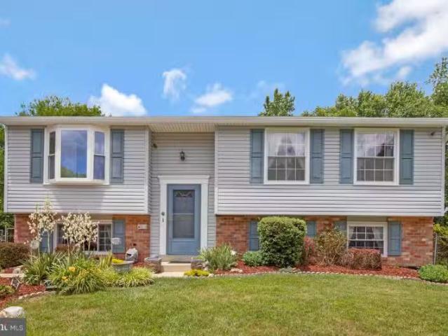 6709 Homestake Dr