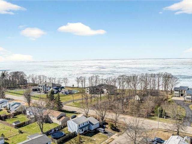 6709 Lake Shore Road
