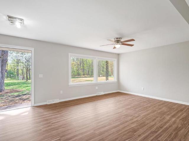 6709 Spring Hill Rd