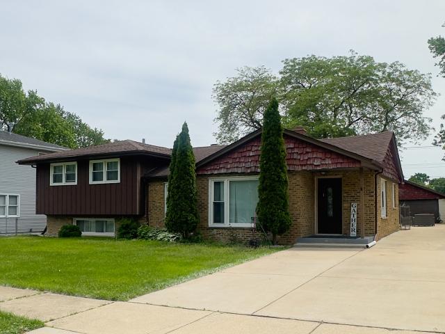 6709 W 88th Place